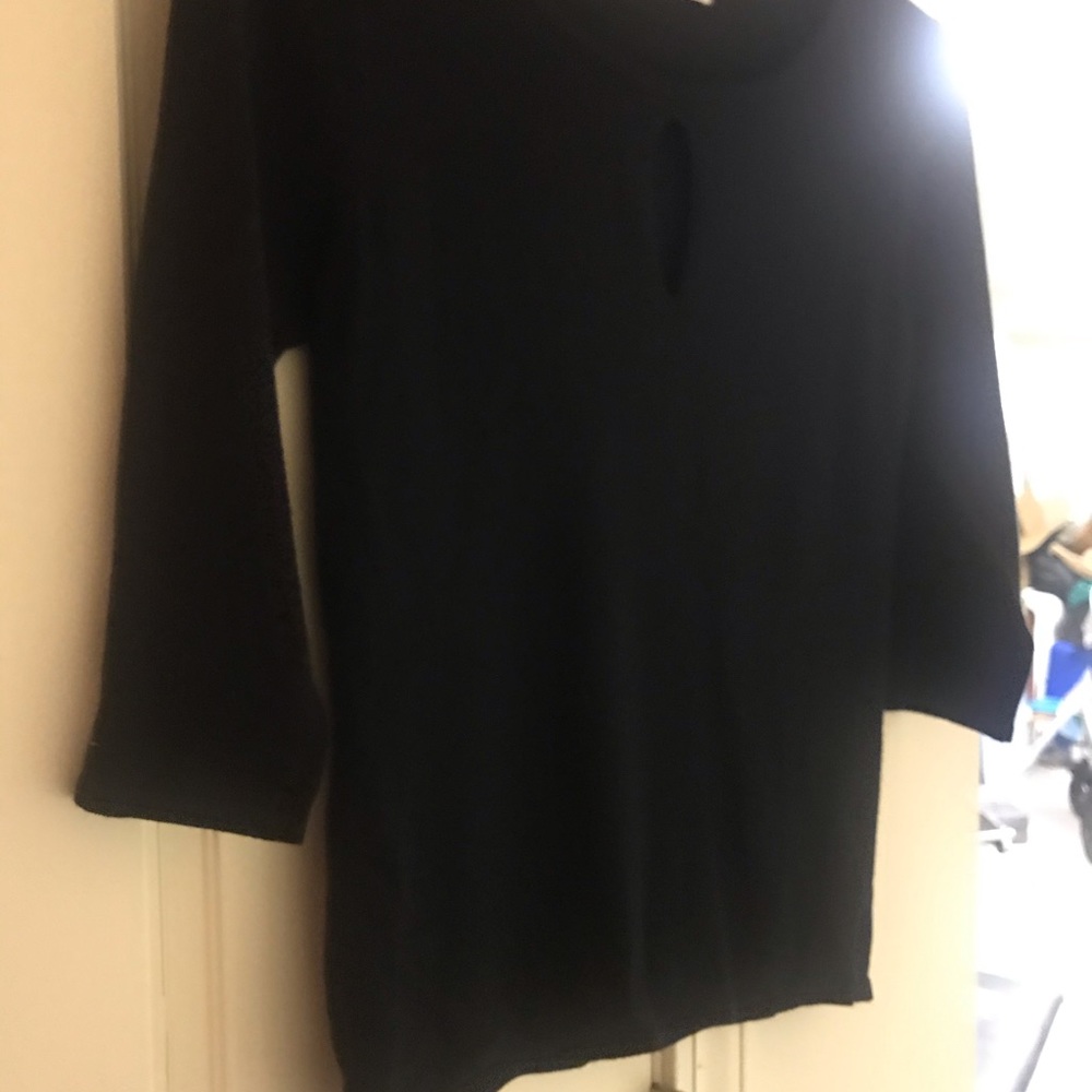 Beautiful Black Fancy Top For Wine - Gem